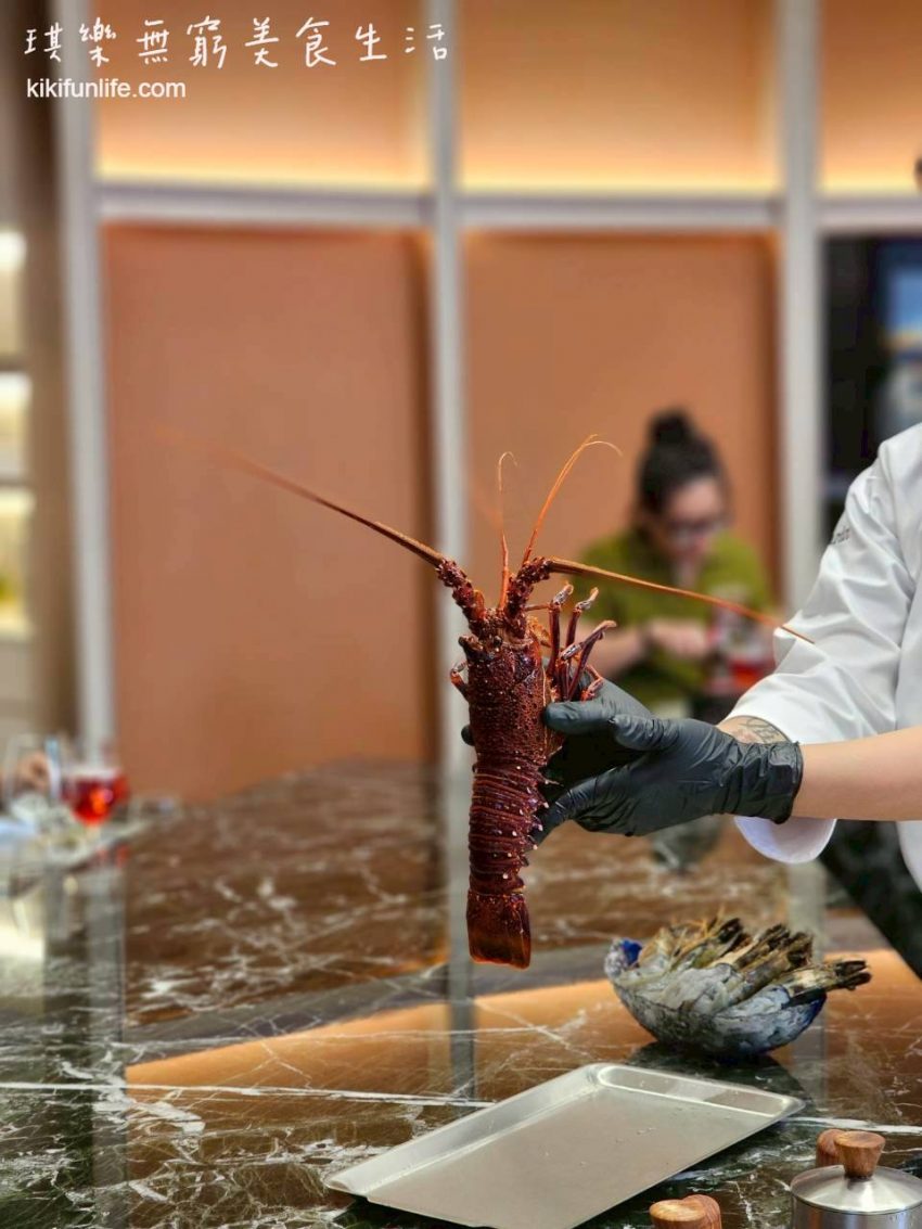 【台中七期】夏登法式鐵板燒 $1450的無菜單料理值得嗎？香草宅邸裡享用A5和牛＆活鮑魚＆日本生蠔 真實評價與用餐心得 - 琪樂無窮美食生活